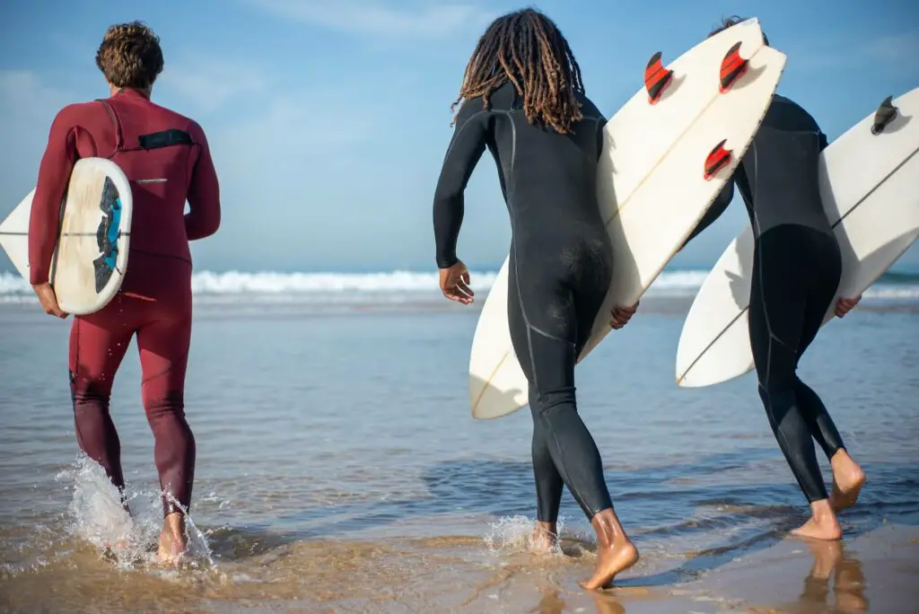 Do Wetsuits Have Pockets? - OpenWaterHQ